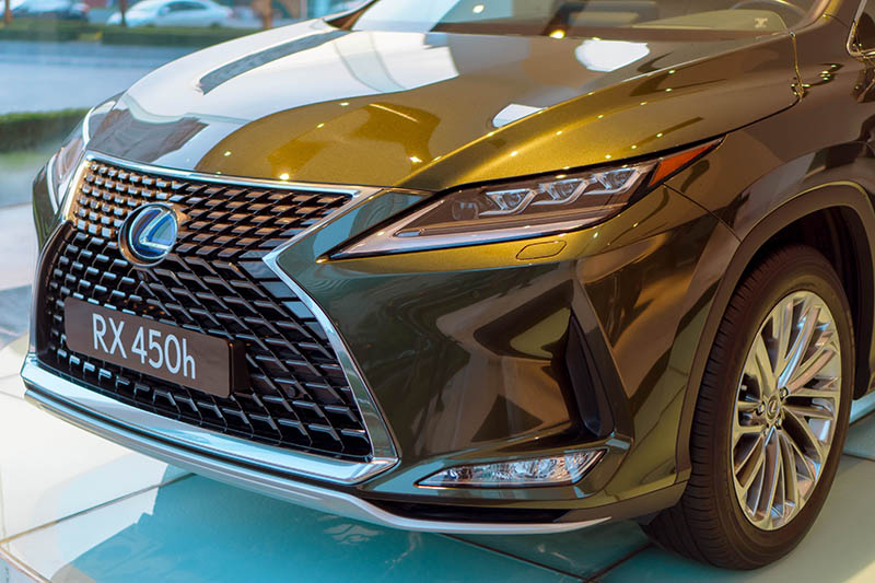 La răng đúc rỗng chân không trên các mẫu xe Lexus